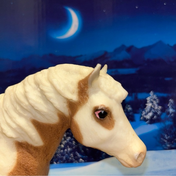 Breyer | Toys | Breyer Misty Of Chicoteague 286 Circa207 | Poshmark